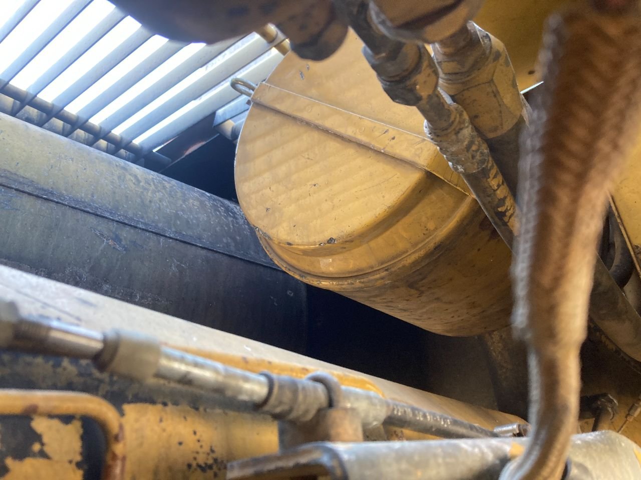 1W-7919 | CAT 950F Air Cleaner for Sale