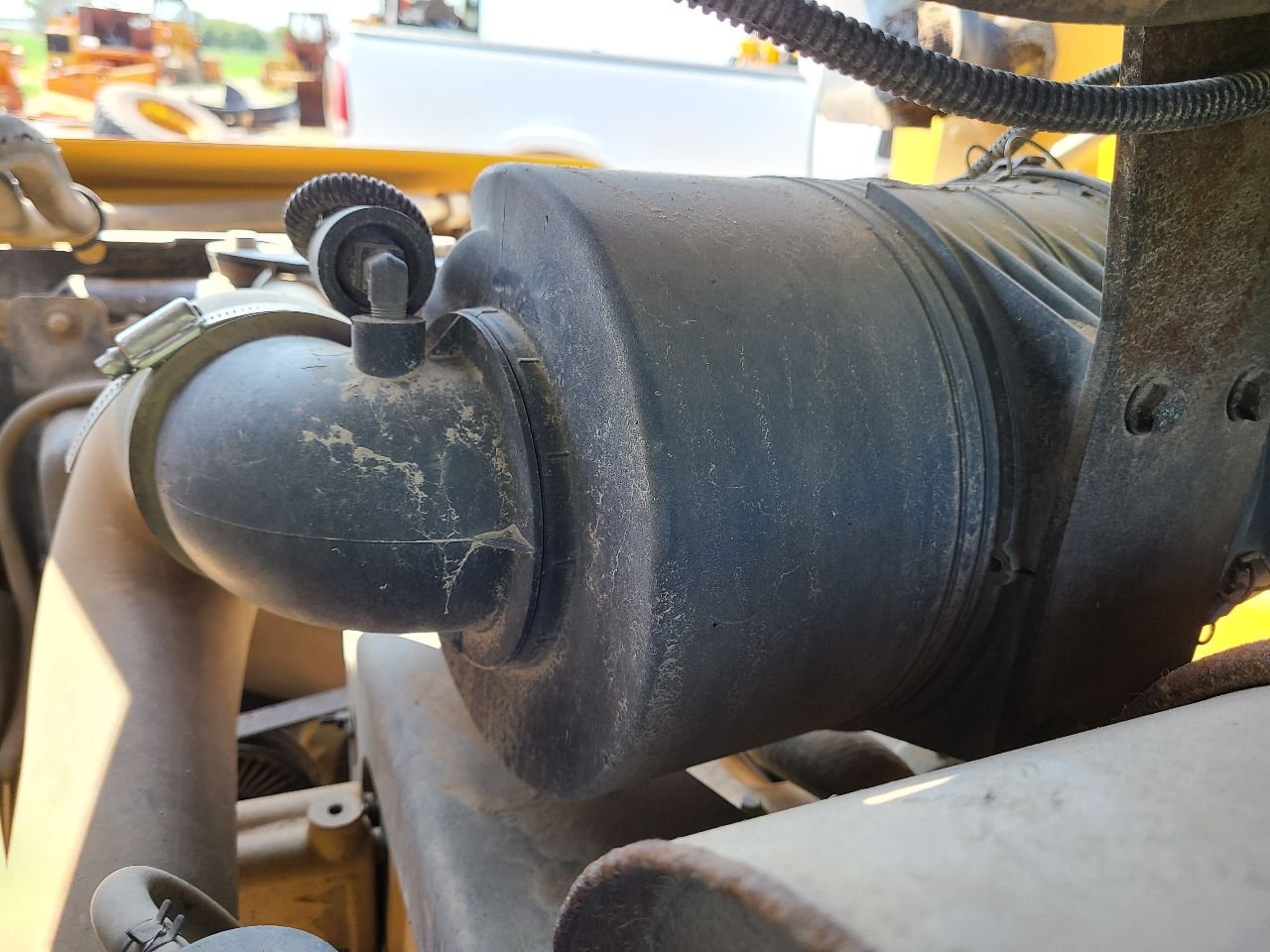 KV26882 | John Deere CT332 Air Cleaner for Sale