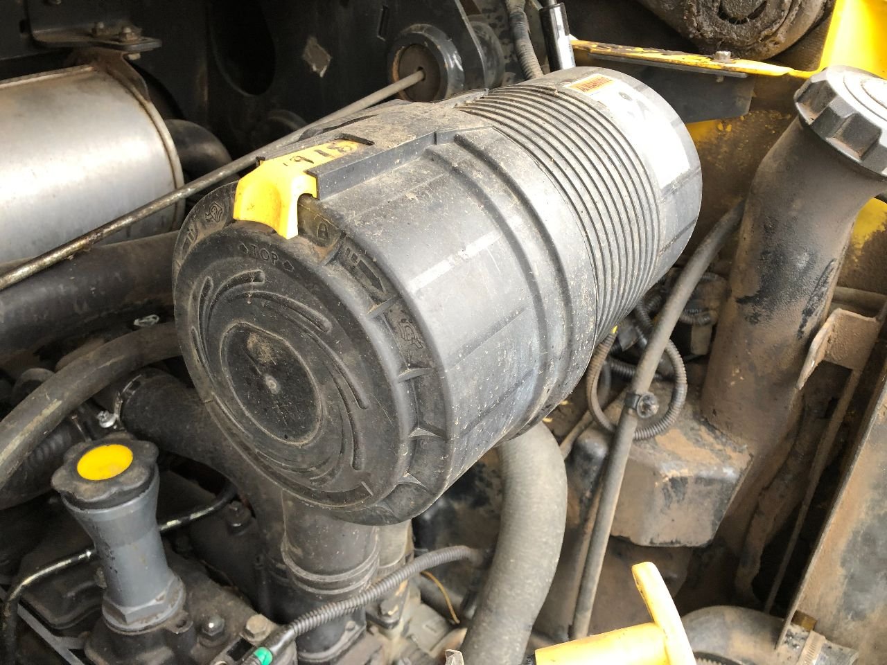 84263147 | New Holland L220 Air Cleaner for Sale