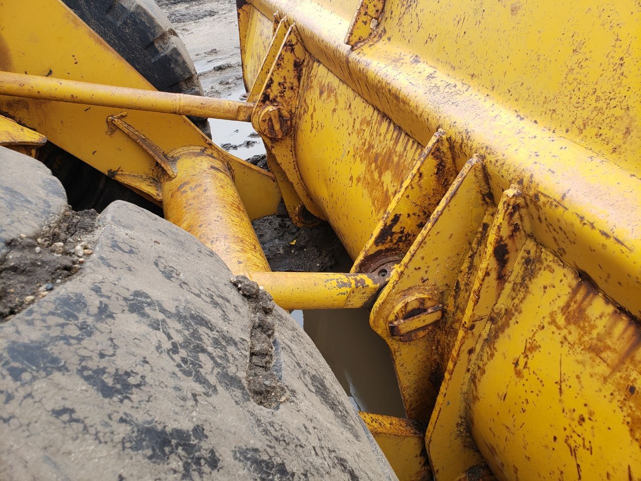 Clark 175A Attachments, Wheel Loader for Sale