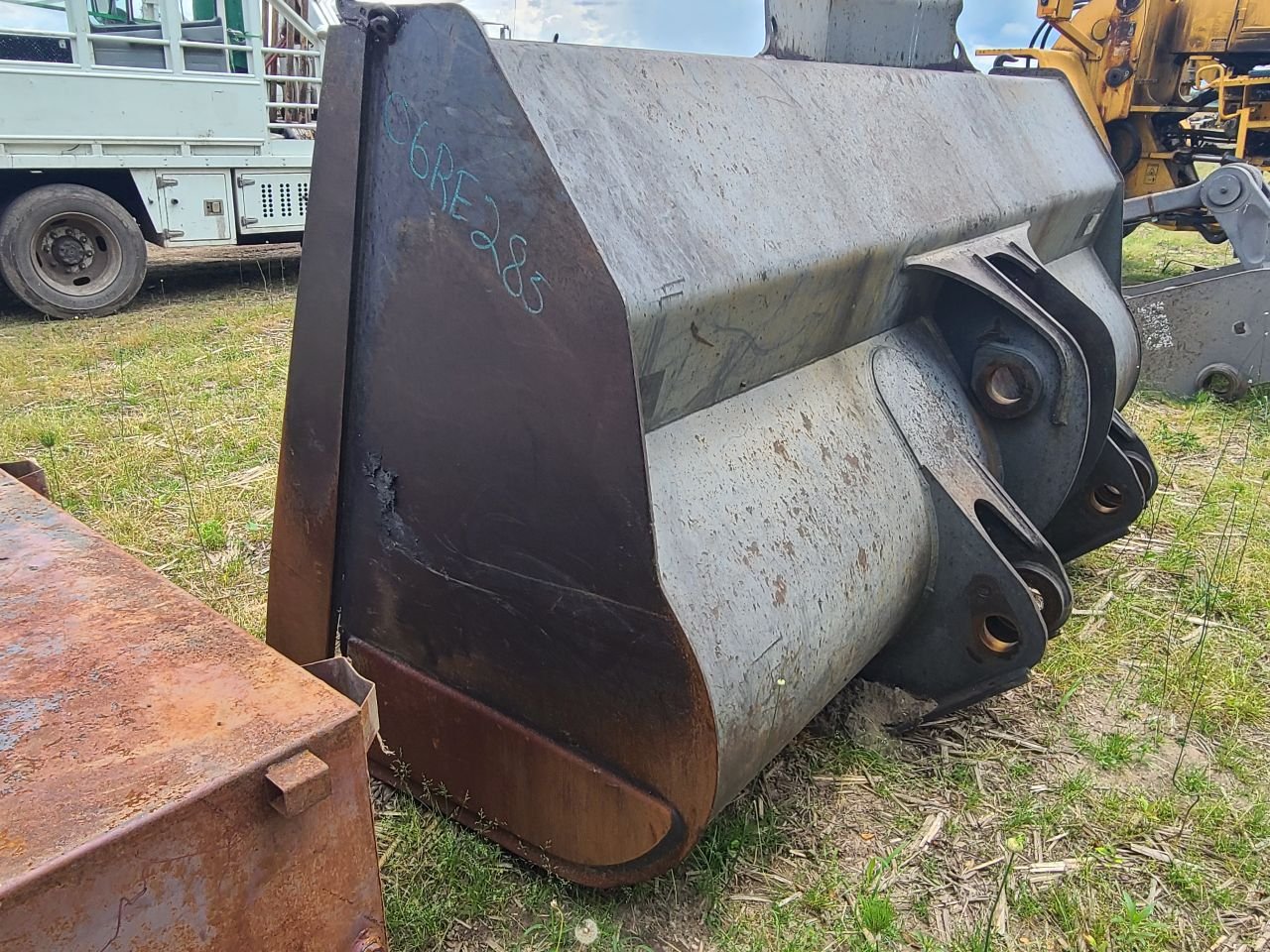 Volvo L220E Wheel Loader Attachments for Sale