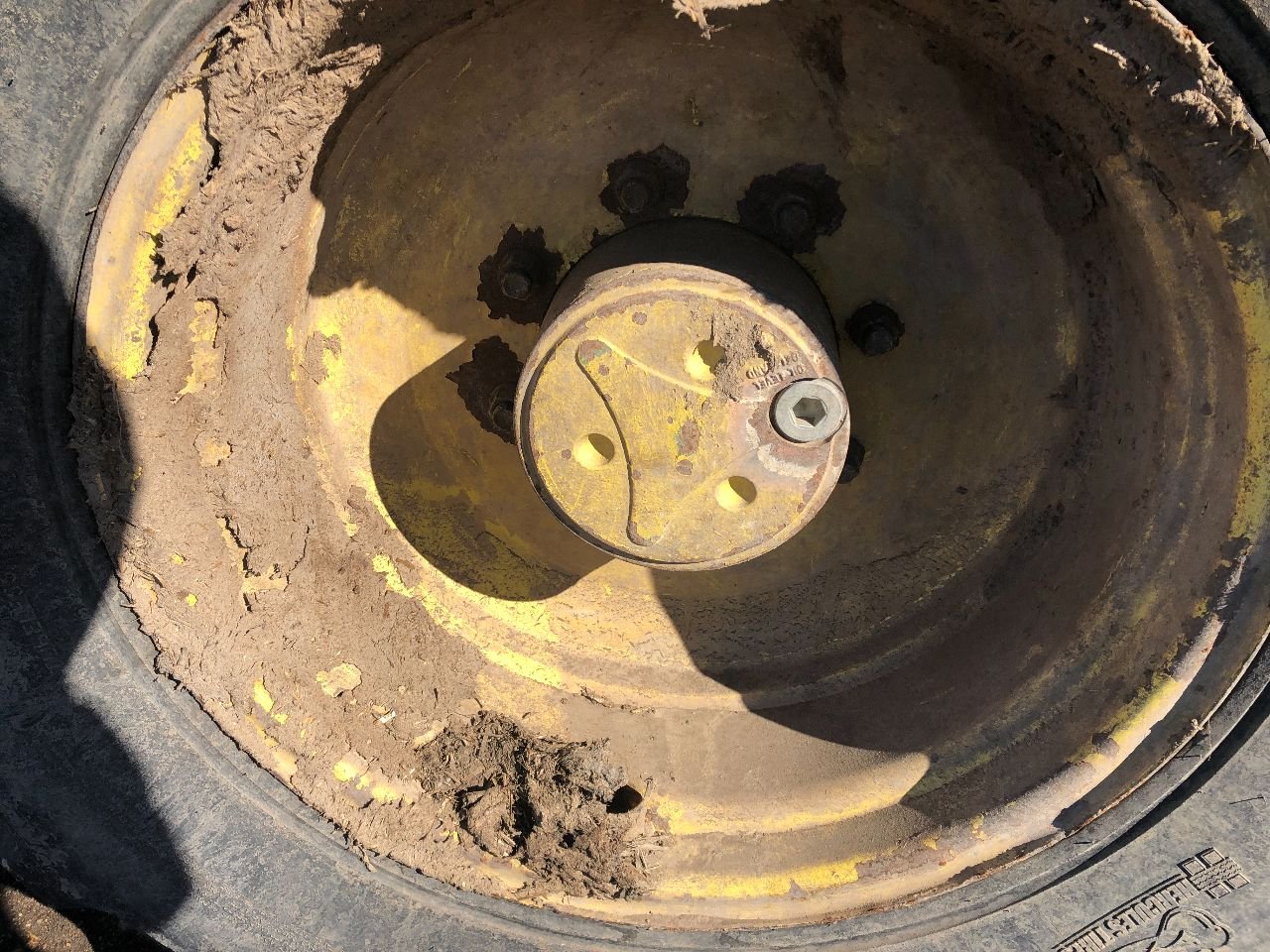 Z72461 | John Deere 3400 Axle Assembly for Sale