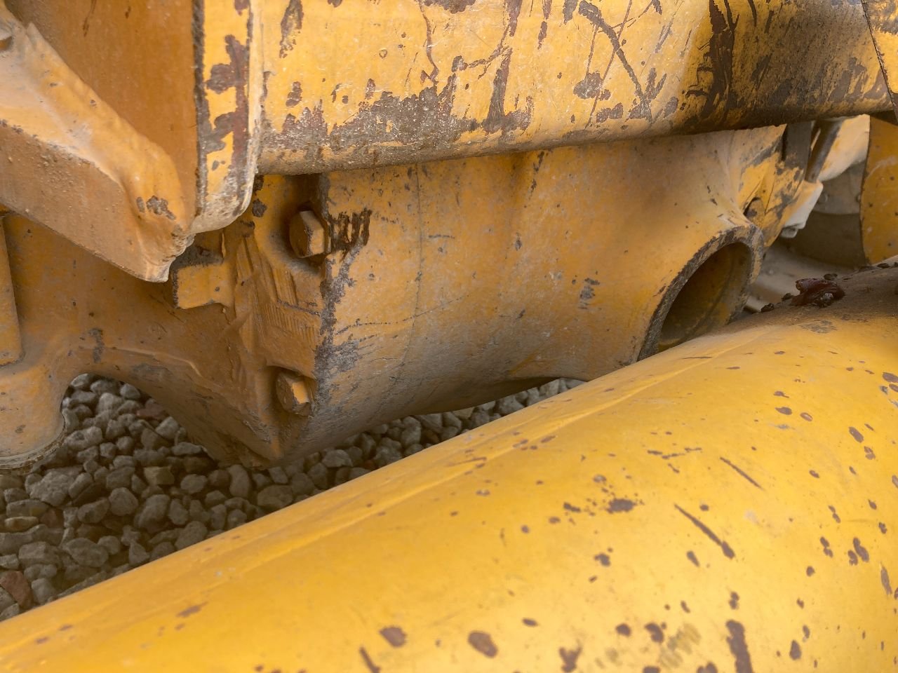 AR103757 | John Deere 644C Axle Assembly for Sale