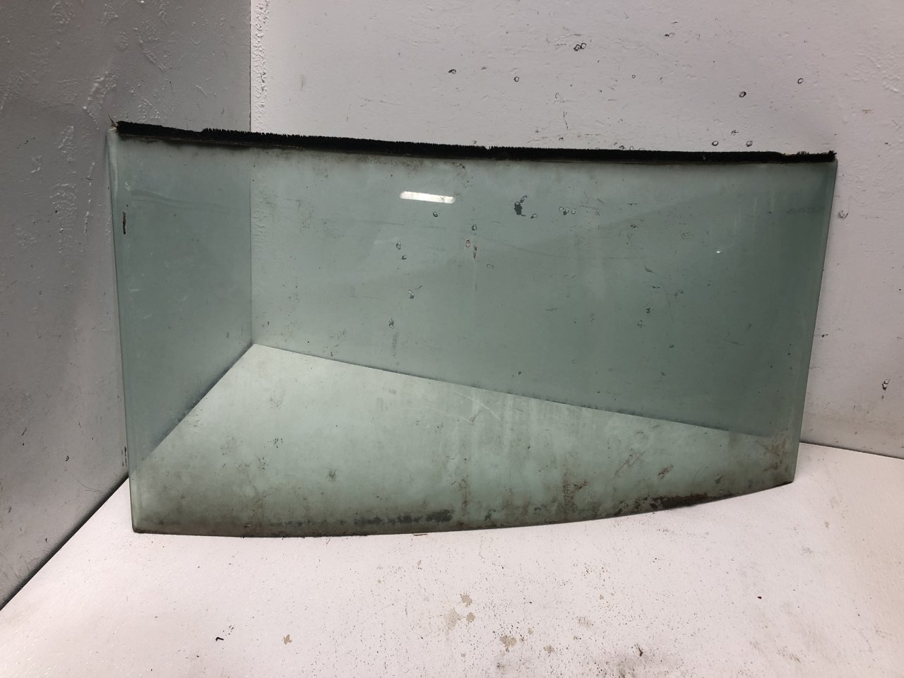 D129969 | Case 580SK Back Glass for Sale