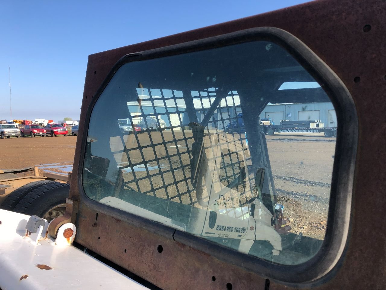 6729730 | Bobcat 763 Back Glass for Sale