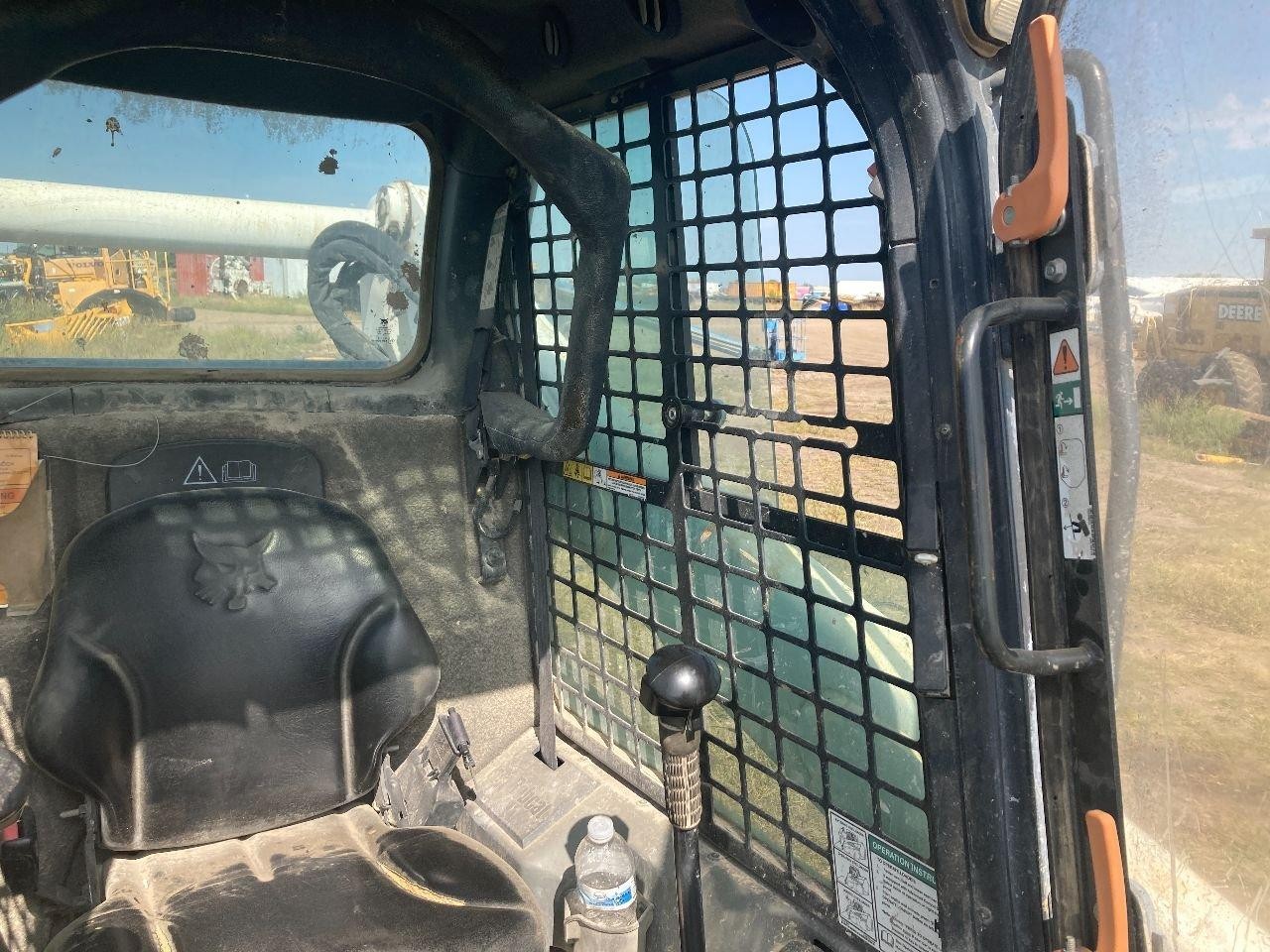 7148069 | Bobcat S650 Equip Side Glass for Sale