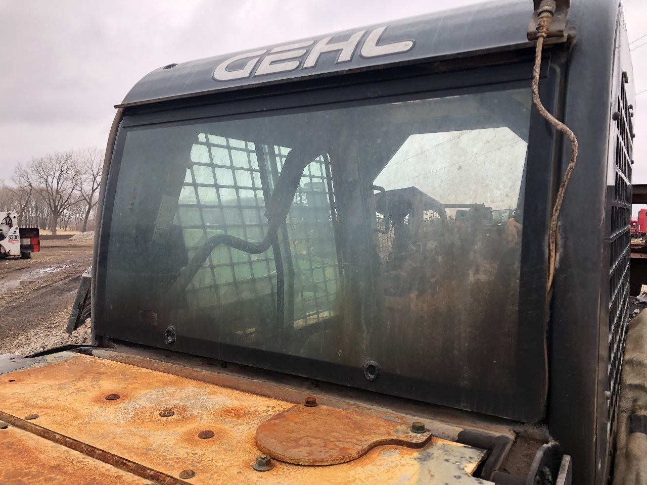 137267 | Gehl SL7810 Back Glass for Sale