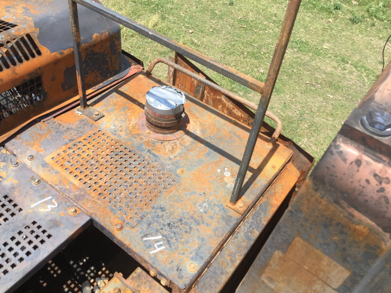 1334430 | CAT 345BL Body, Misc. Parts for Sale