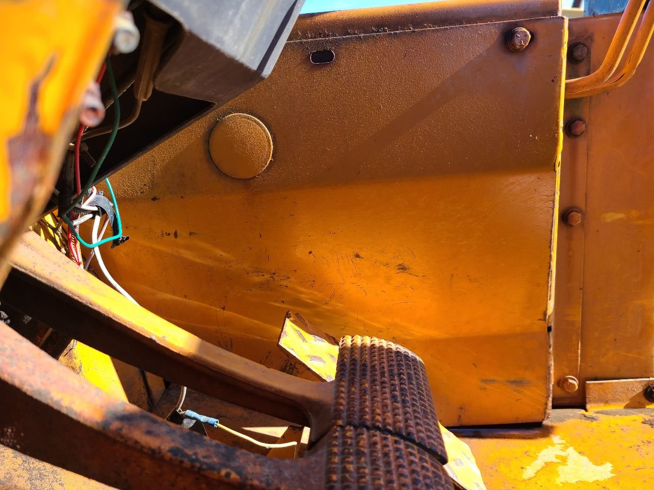 D78078 | Case 480C Body, Misc. Parts for Sale