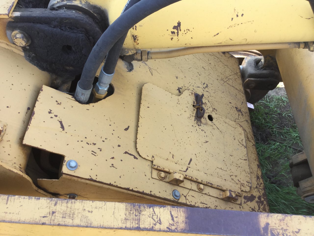 8G1736 | CAT 953 Body, Misc. Parts for Sale