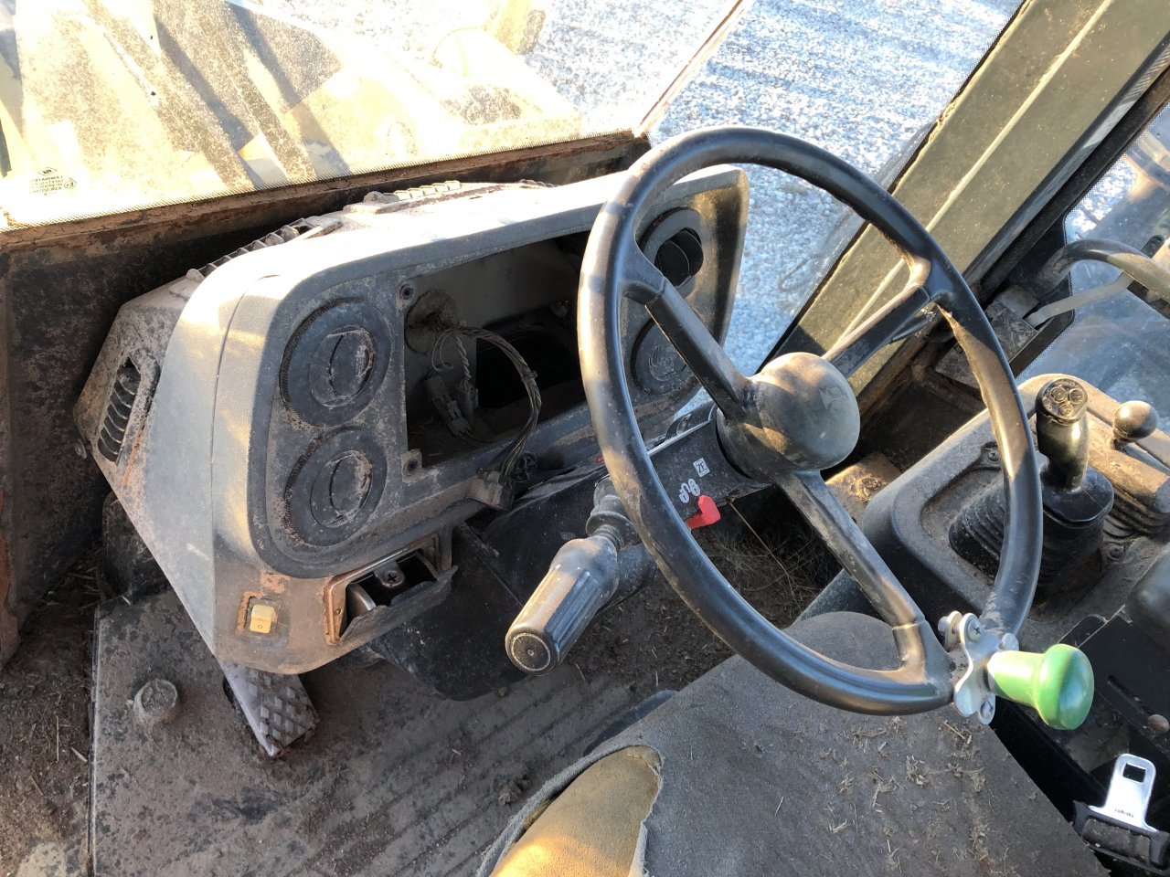 AT332127 | John Deere 544J Cab Assembly for Sale