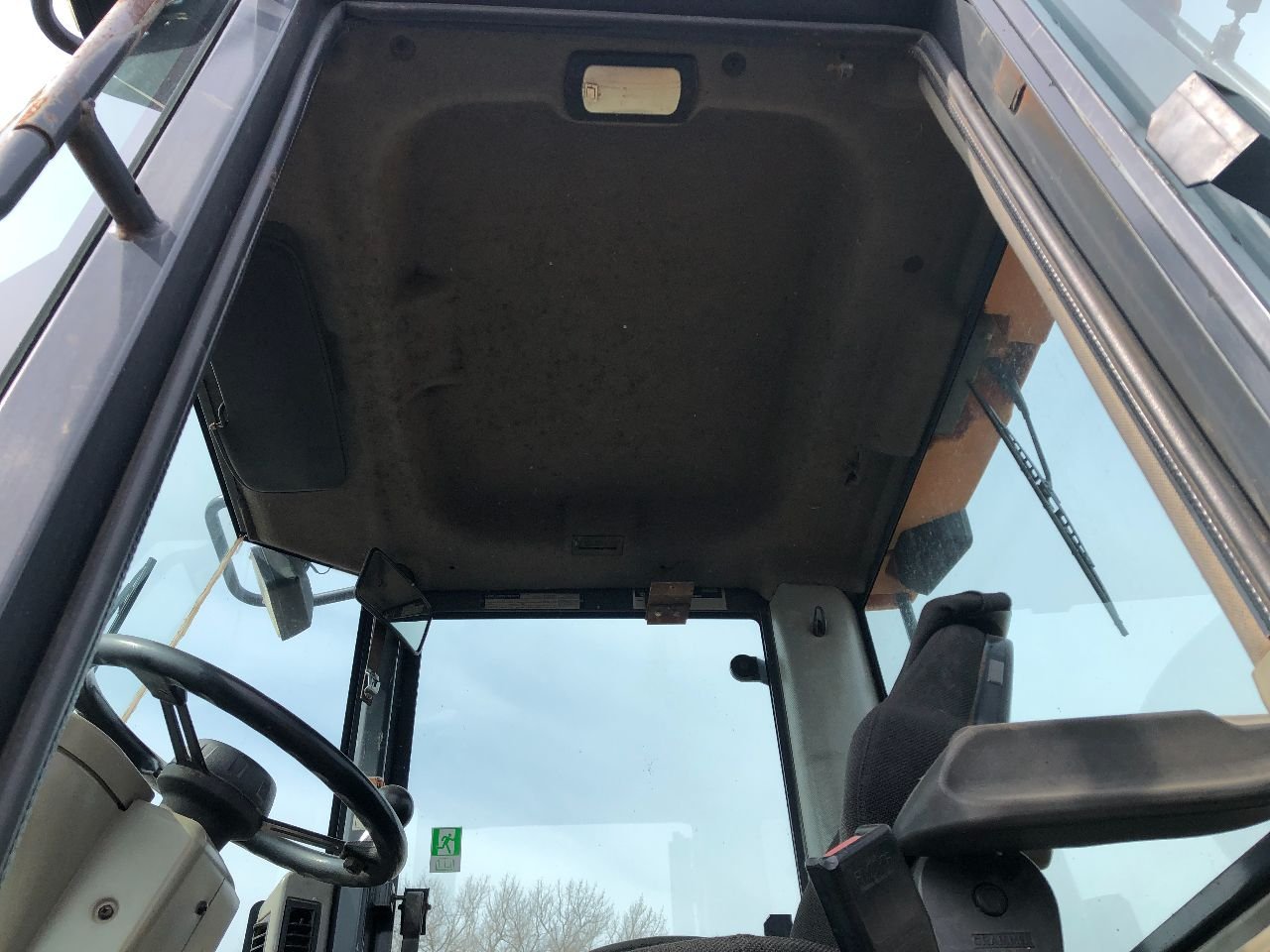 336958A1 | Case 621C Cab Assembly for Sale