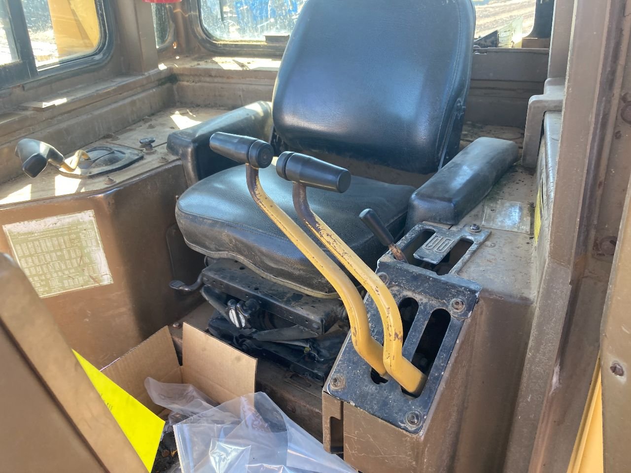 9U-8950 | CAT D6H Cab Assembly for Sale