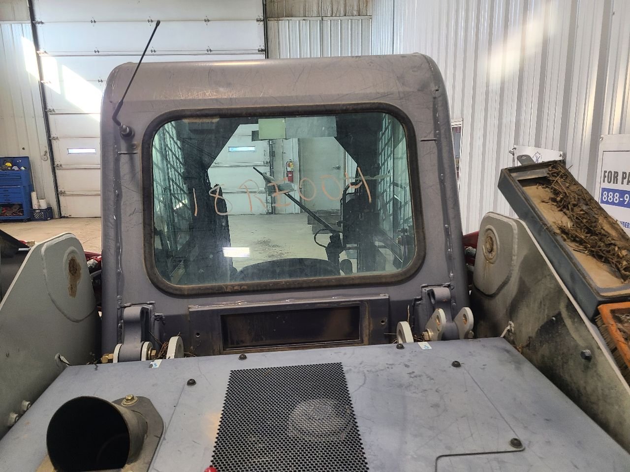 Takeuchi TL6R Back Glass for Sale