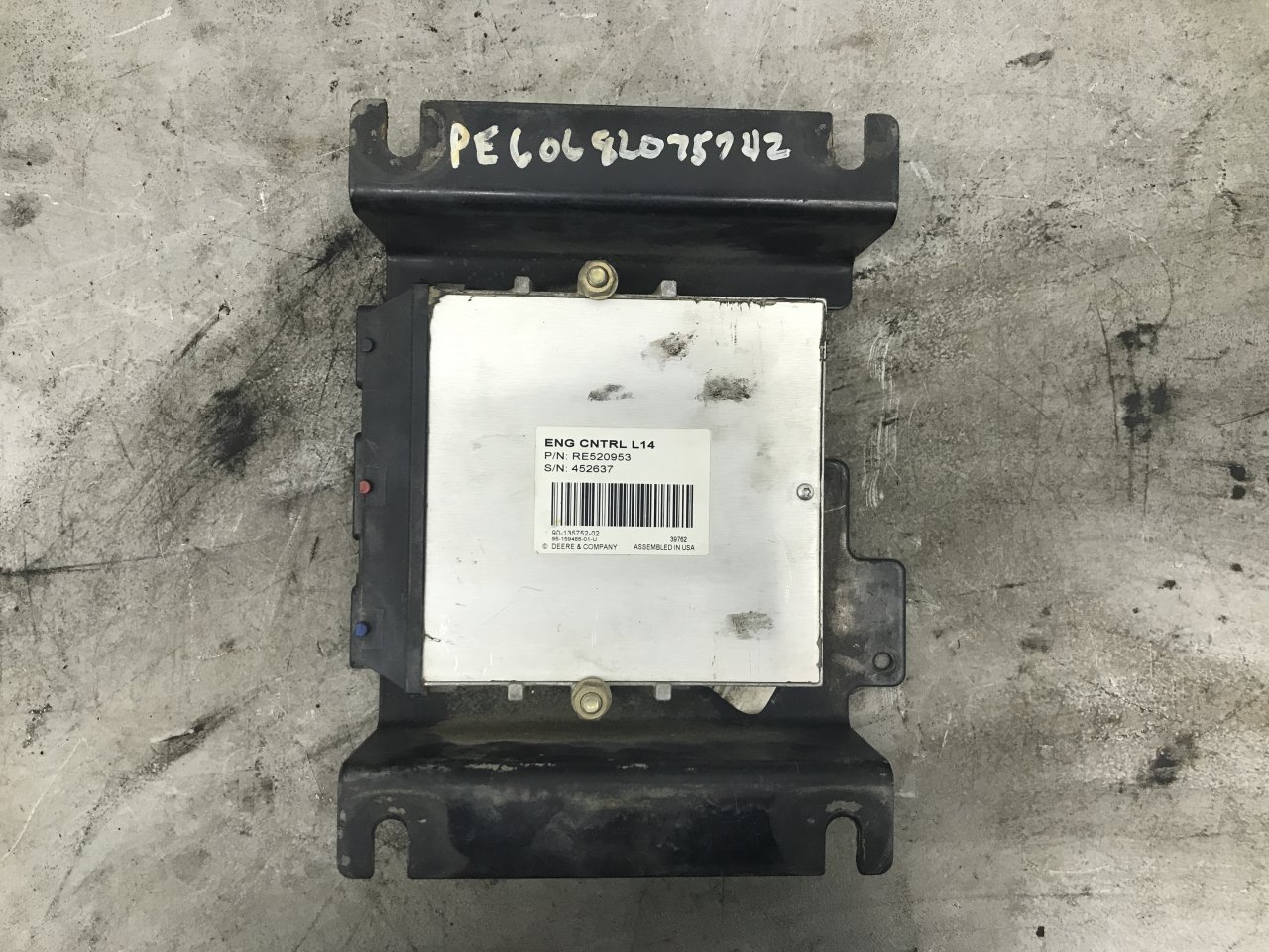 RE520953 | John Deere 6068HT Control Module for Sale