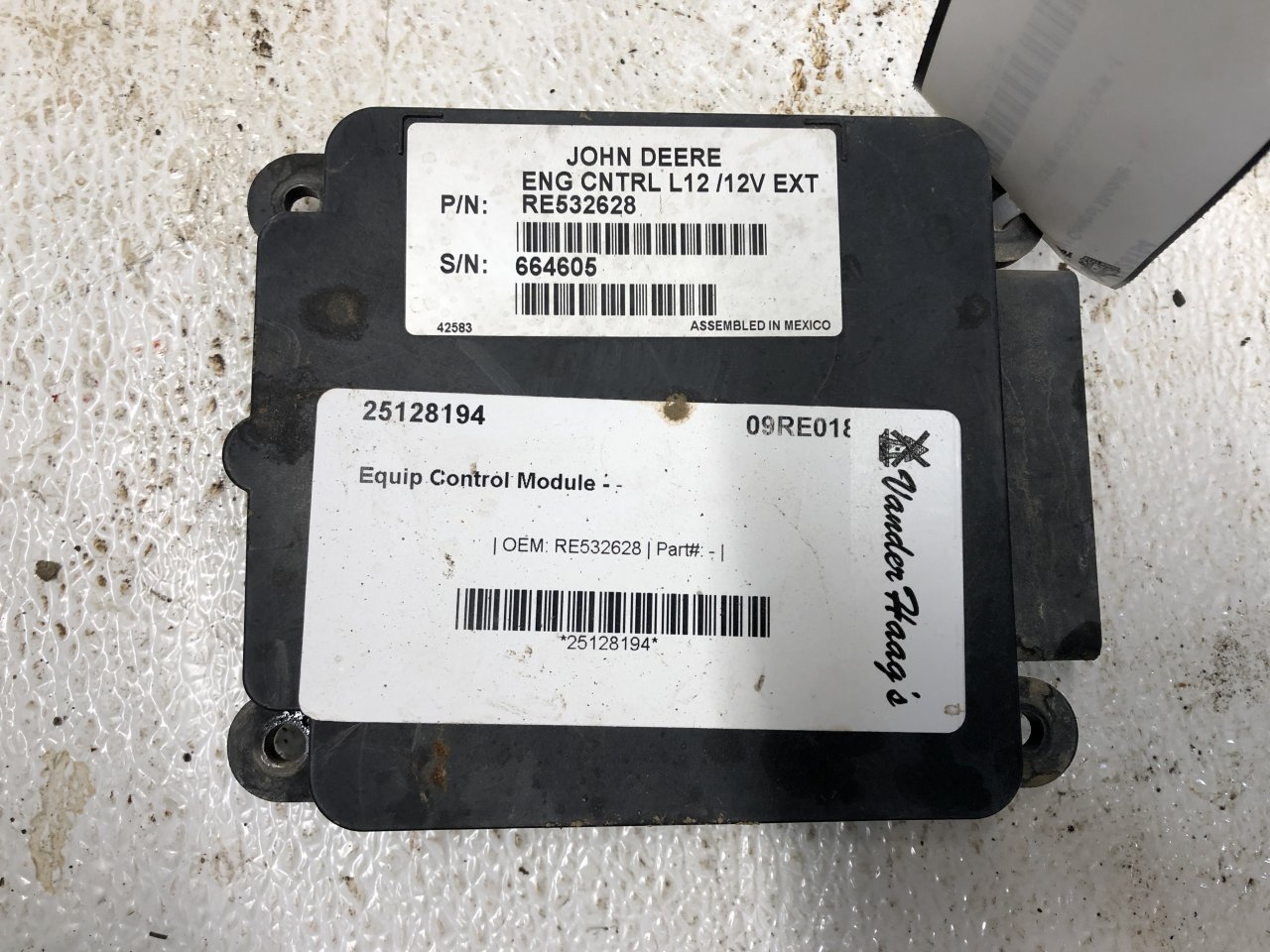 RE532628 | Gehl DL10H55 Control Module for Sale
