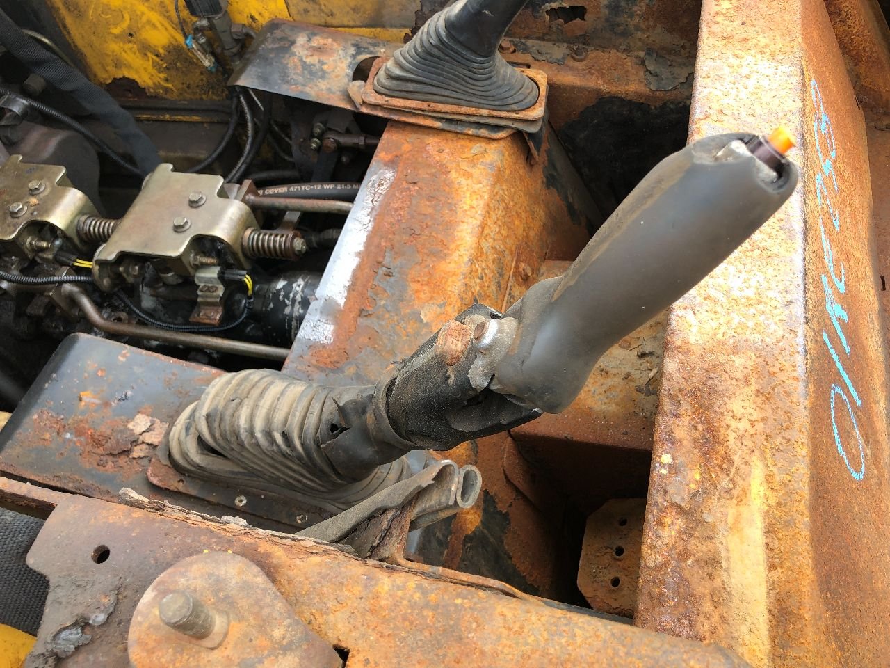 AT466870 | John Deere 260 Controls for Sale