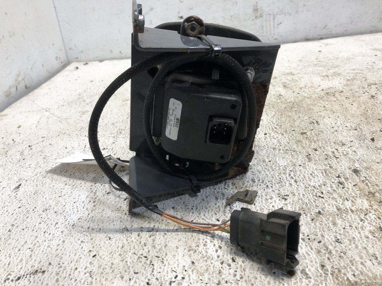 AT446677 | John Deere 318G Controls for Sale