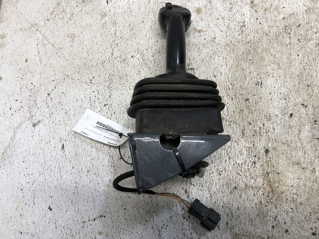 AT446677 | John Deere 318G Controls for Sale