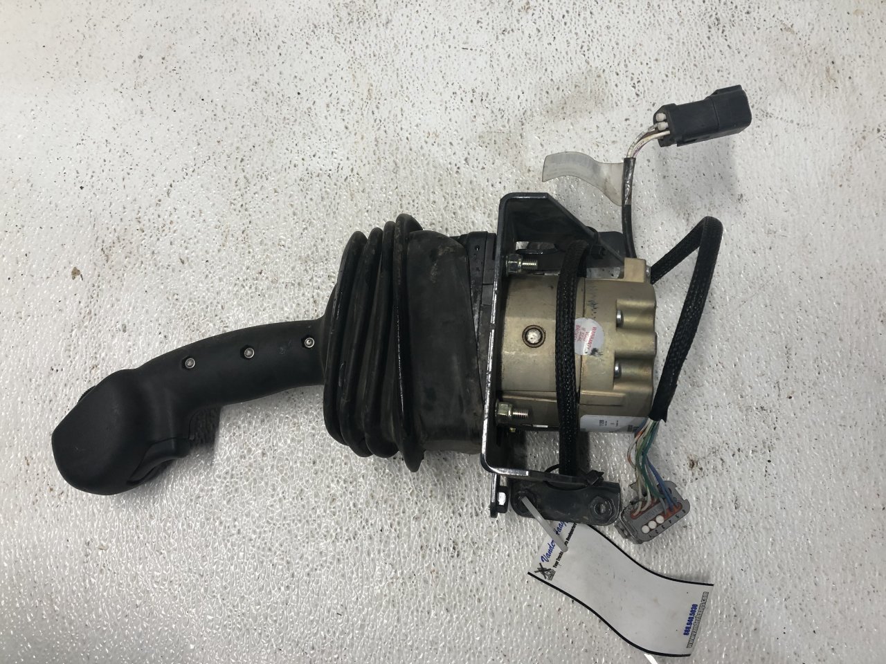 AT336396 | John Deere 323D Controls for Sale