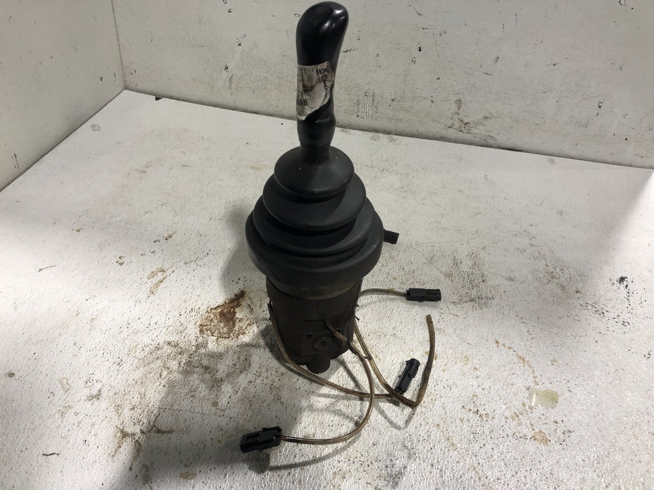 AT149546 | John Deere 644G Controls for Sale