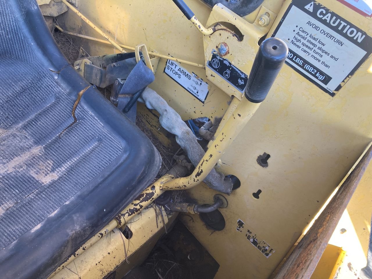 625648 | New Holland L553 Controls for Sale