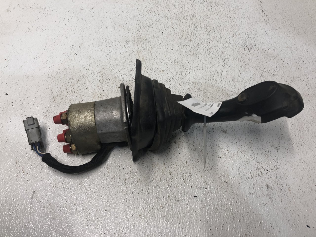 6915268 | Bobcat V723 Controls for Sale