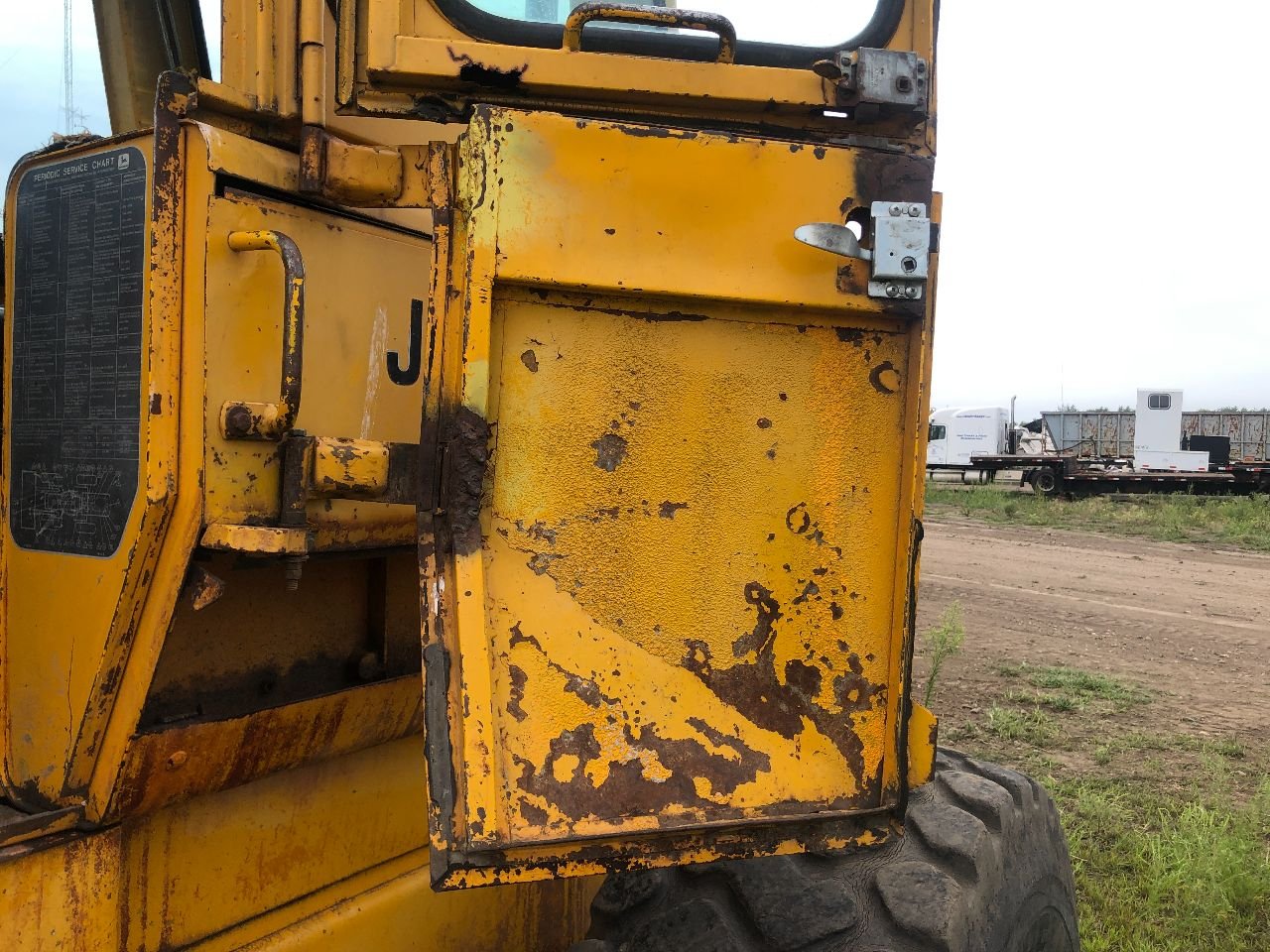 AT29839 | John Deere 544B Door Assembly for Sale