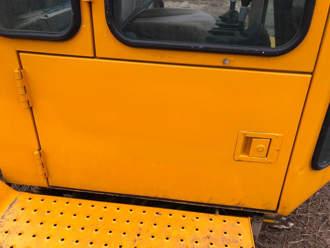 AT146698 | John Deere 544G Door Assembly for Sale