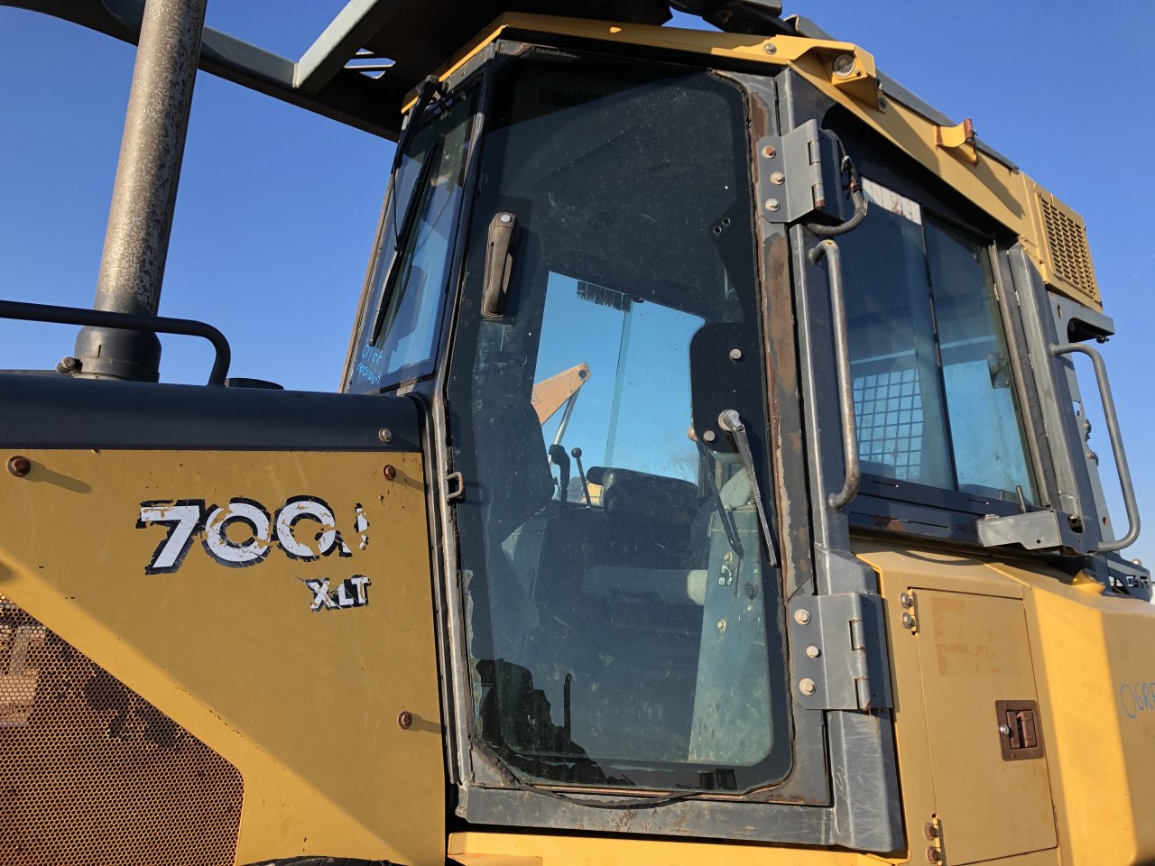 AT306798 | John Deere 700J XLT Door Assembly for Sale