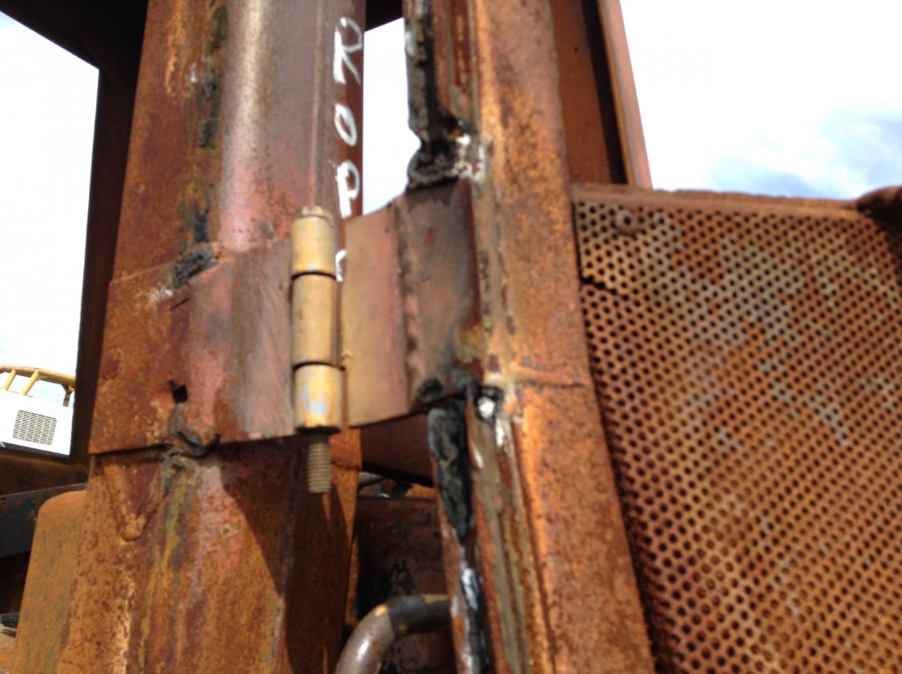 1V-1099 | CAT 930 Door Assembly for Sale