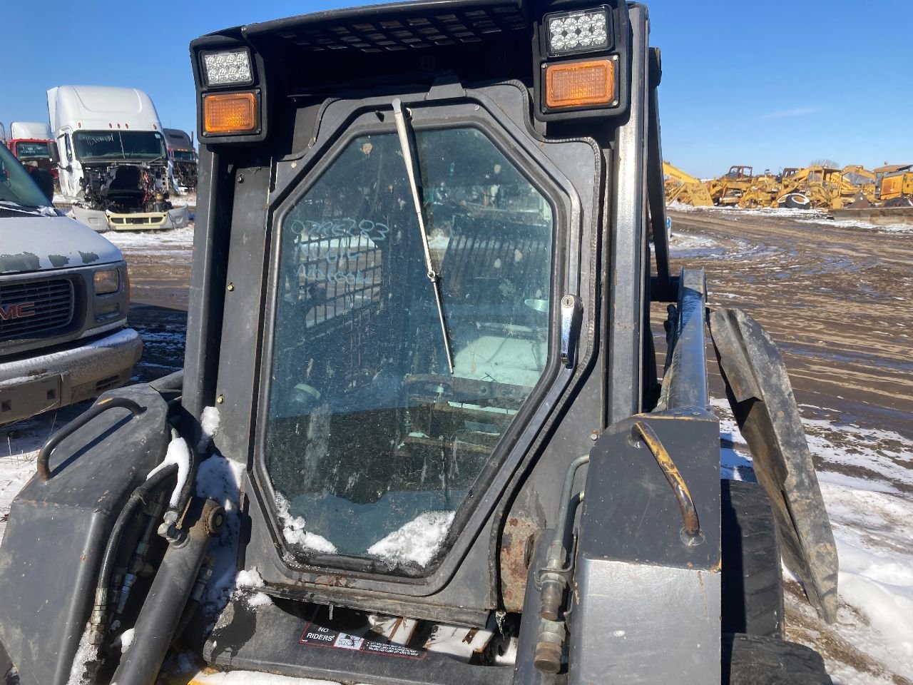 86547932 | New Holland L175 Door Assembly for Sale