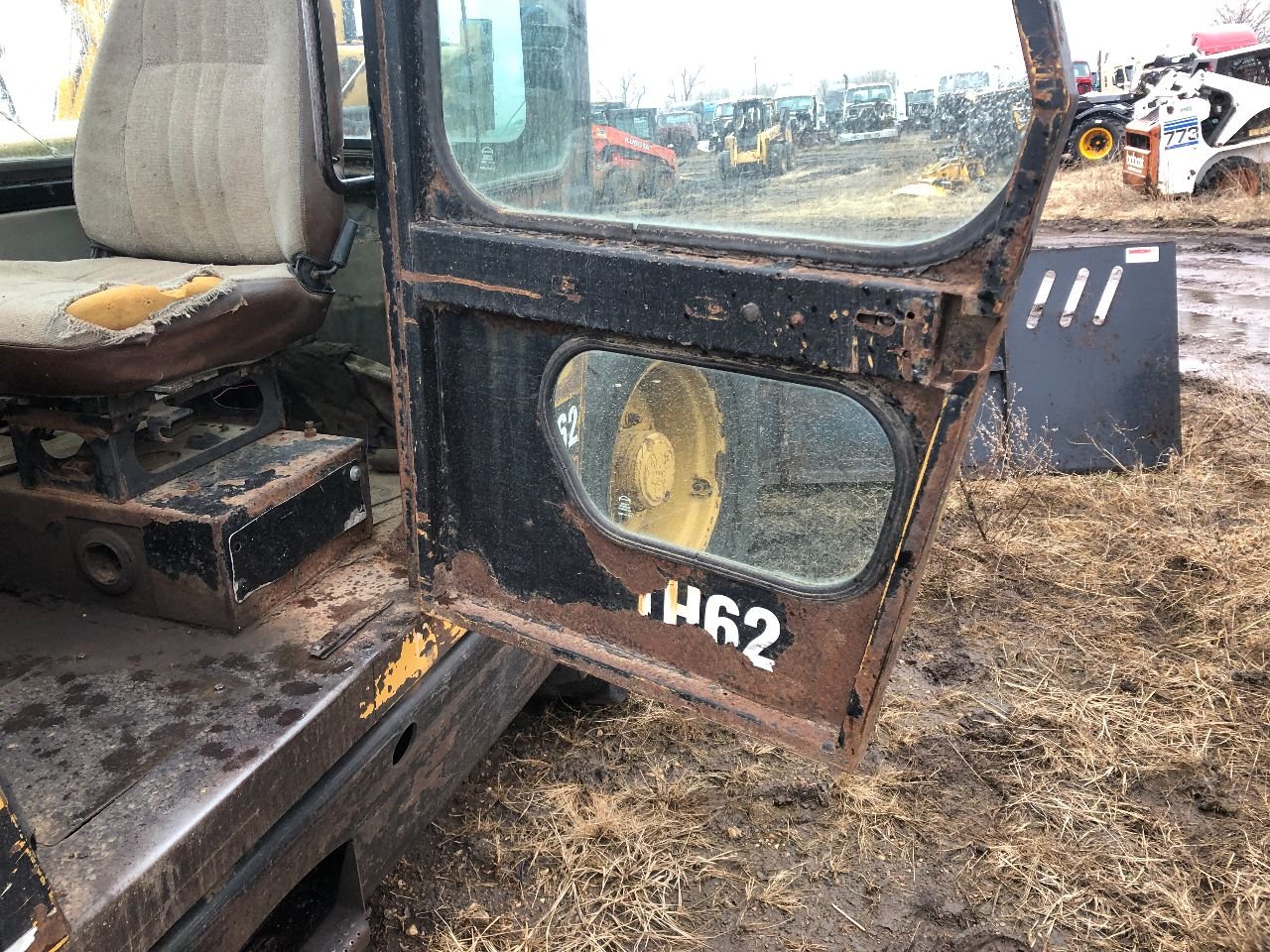 8I-6322 | CAT TH62 Door Assembly for Sale