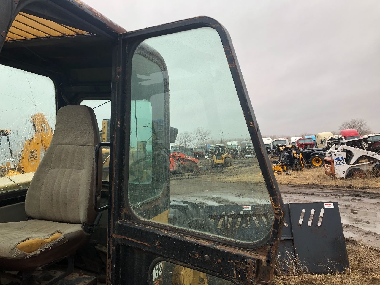 8I-6322 | CAT TH62 Door Assembly for Sale