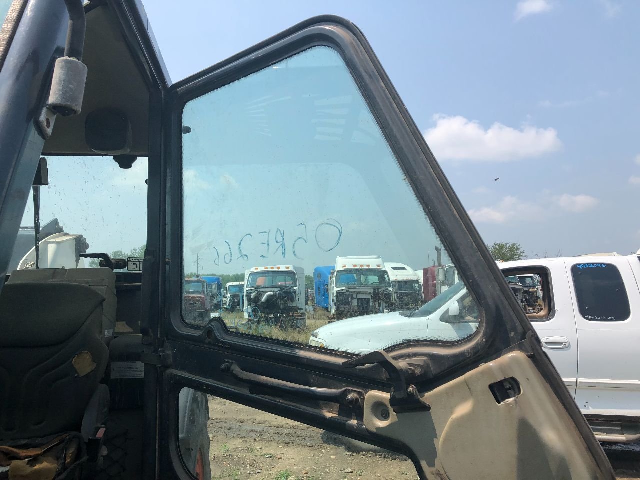 7478153 | Bobcat V723 Door Assembly for Sale