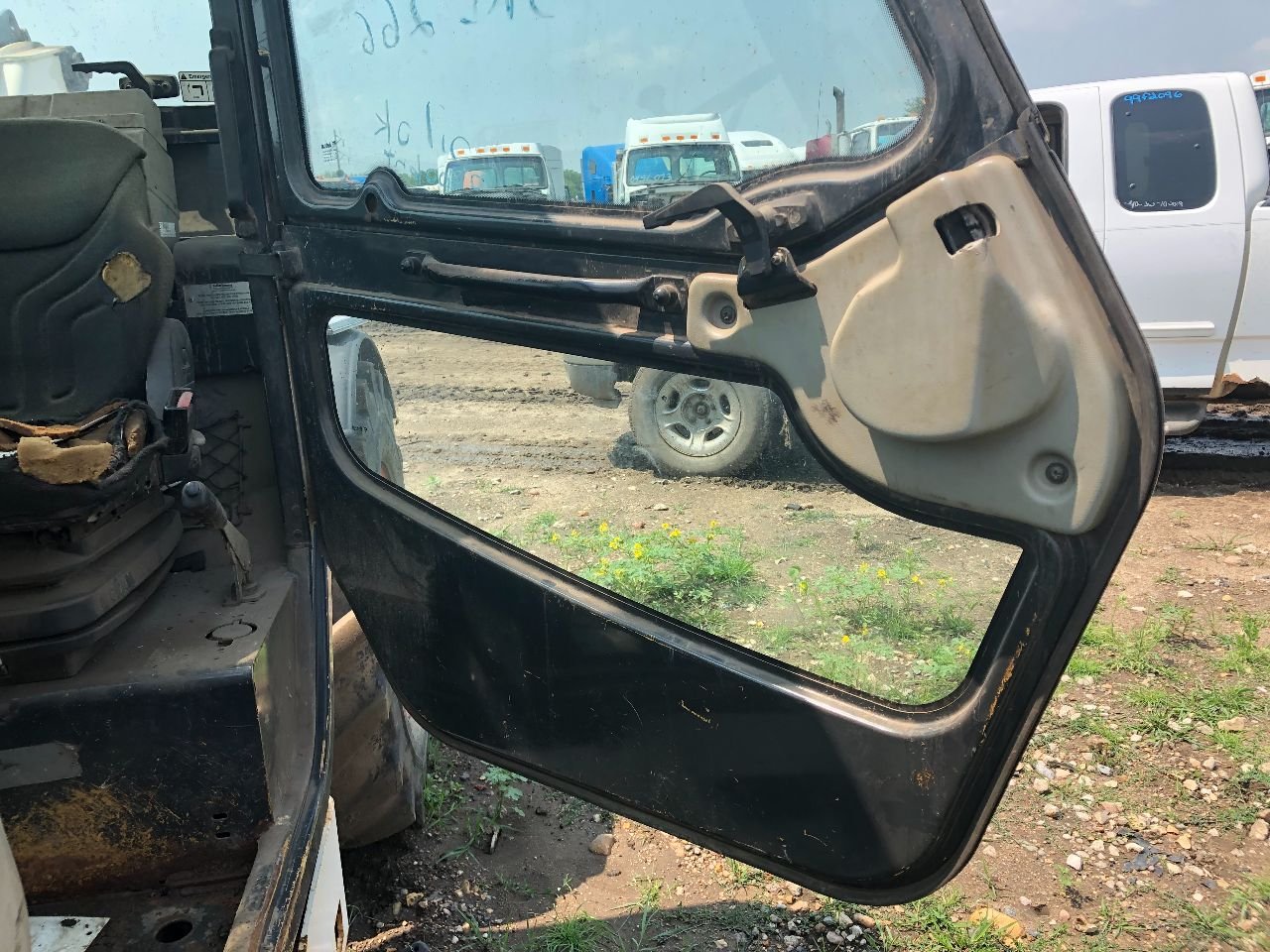 7478153 | Bobcat V723 Door Assembly for Sale