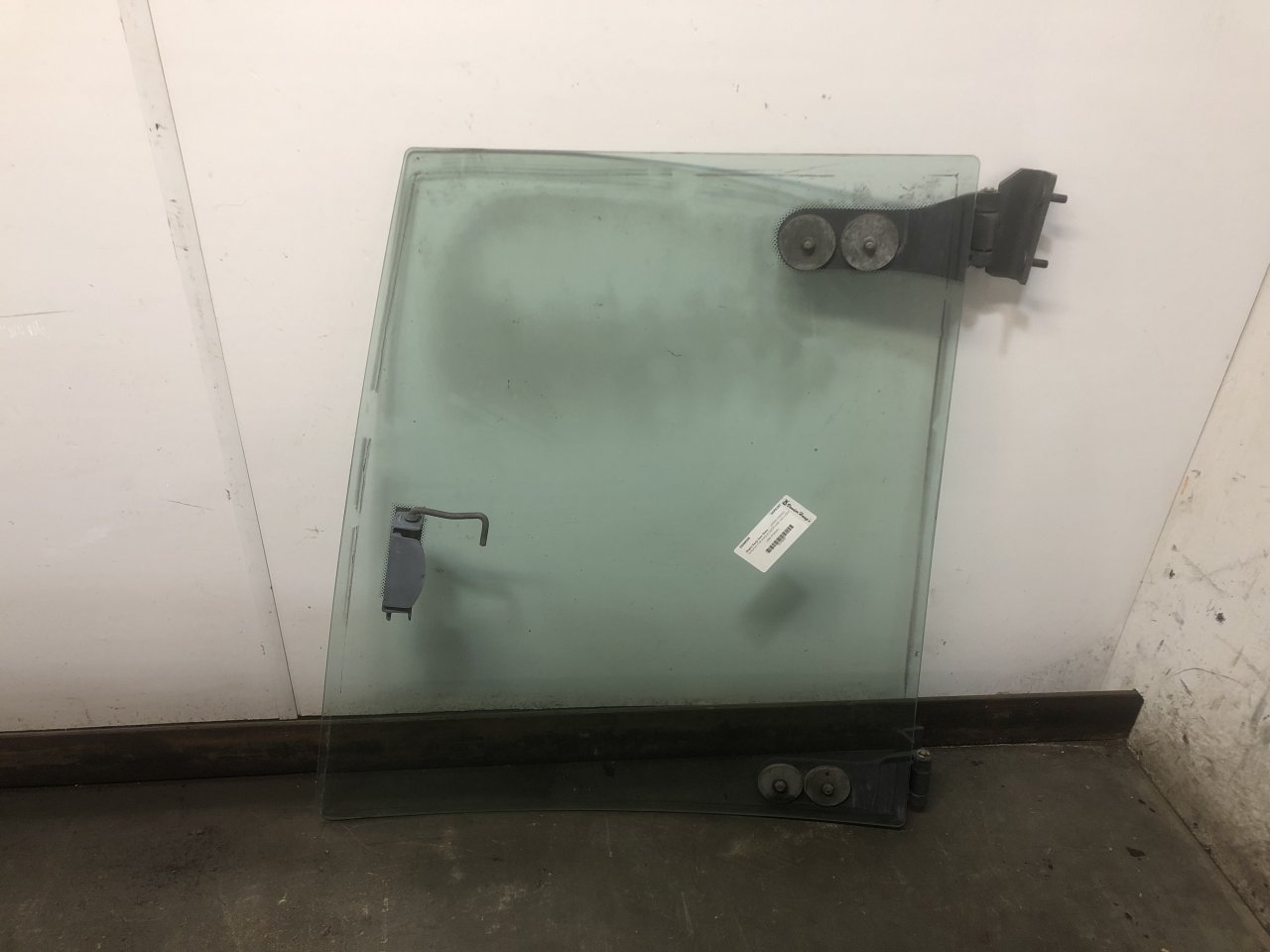 87442204 | Case 580 SM Door Glass for Sale