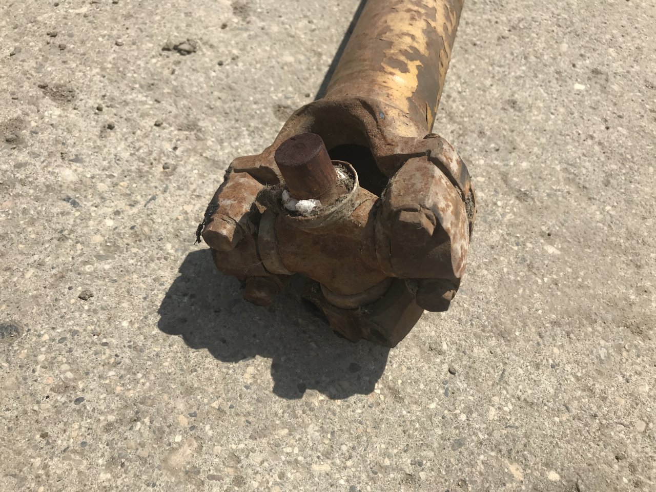 CAT D8 Drive Shaft for Sale