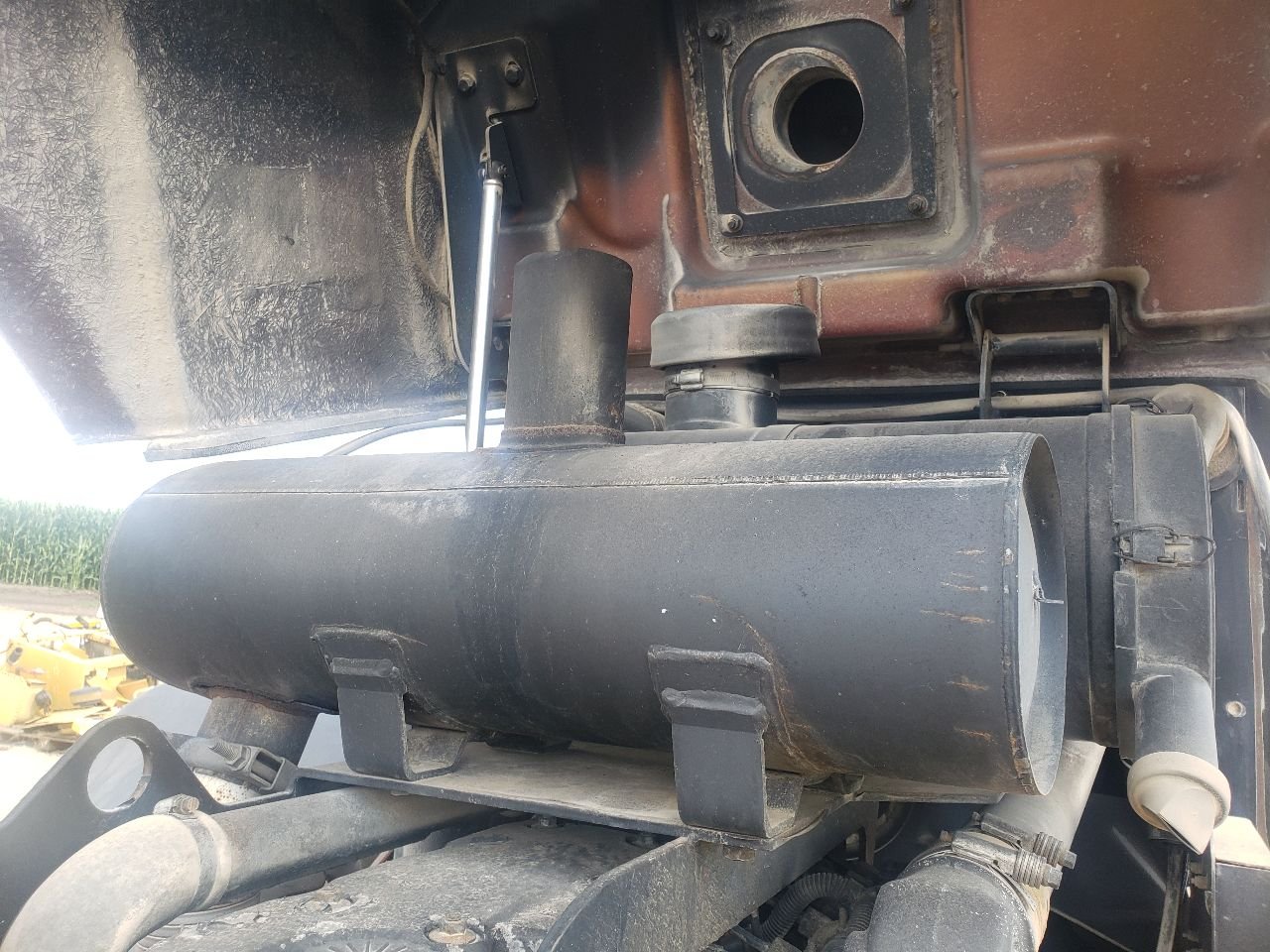 47728679 | Case 721D Exhaust for Sale