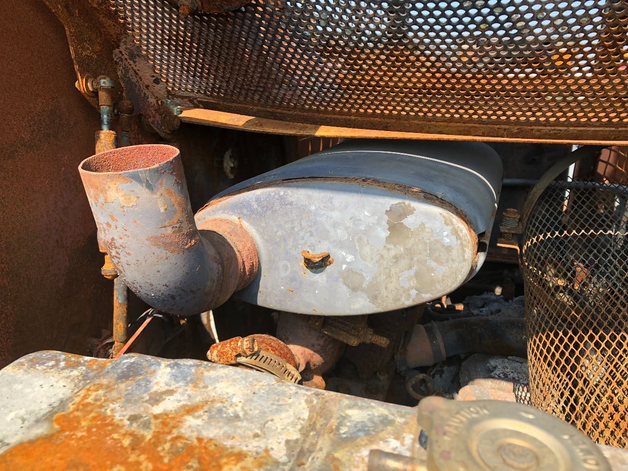 330941A1 | Case 95XT Exhaust for Sale