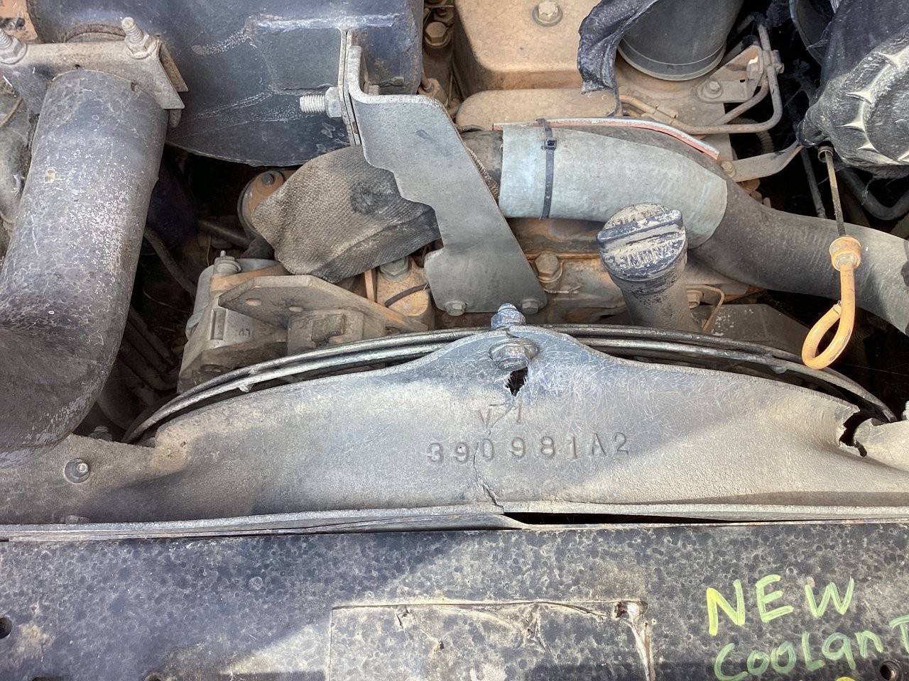 390981A2 | Case 60XT Radiator Shroud for Sale