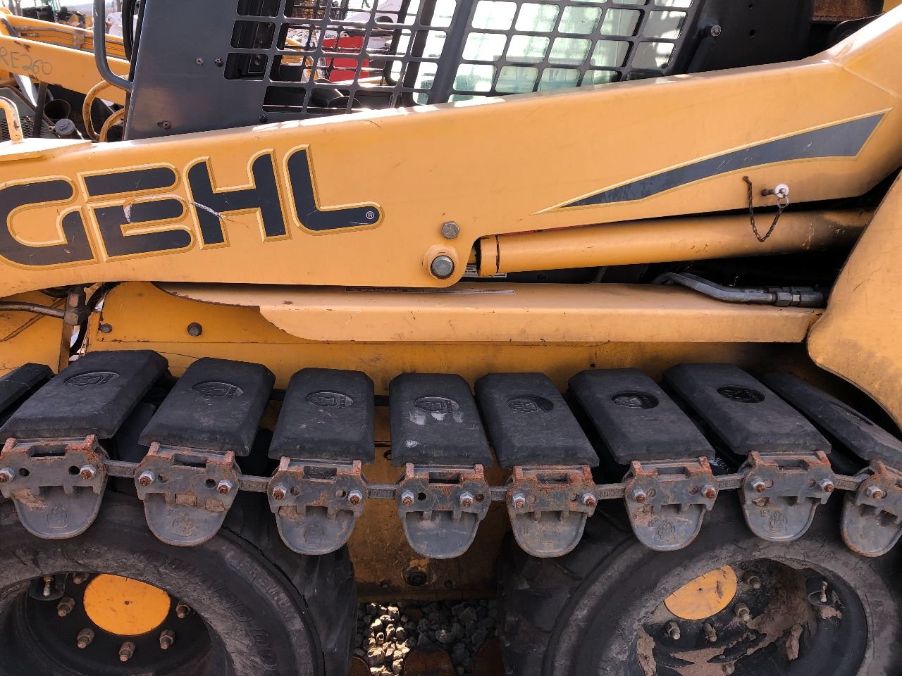 140142 | Gehl 5640 Fender for Sale