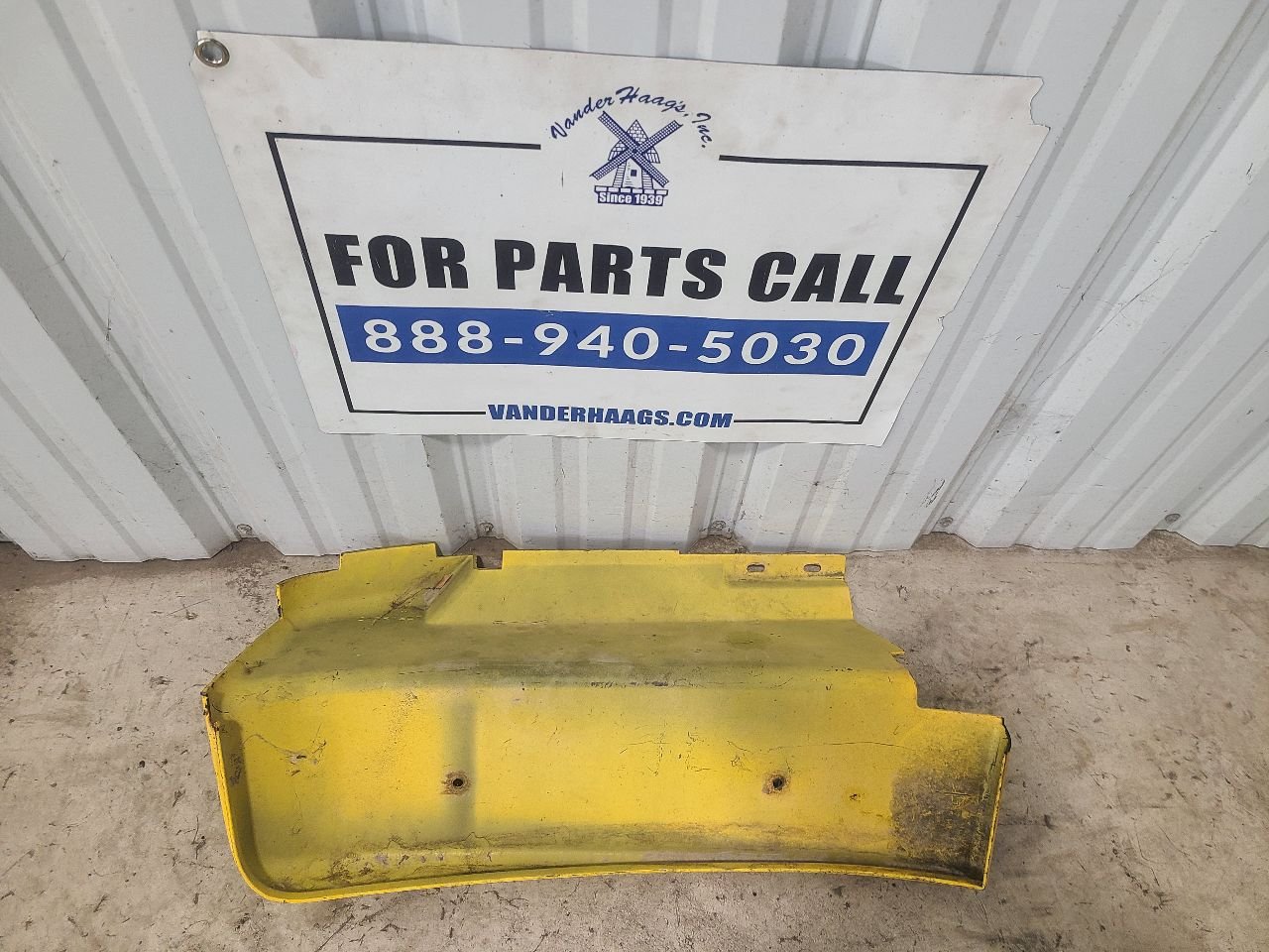 84297657 | New Holland L225 Fender for Sale