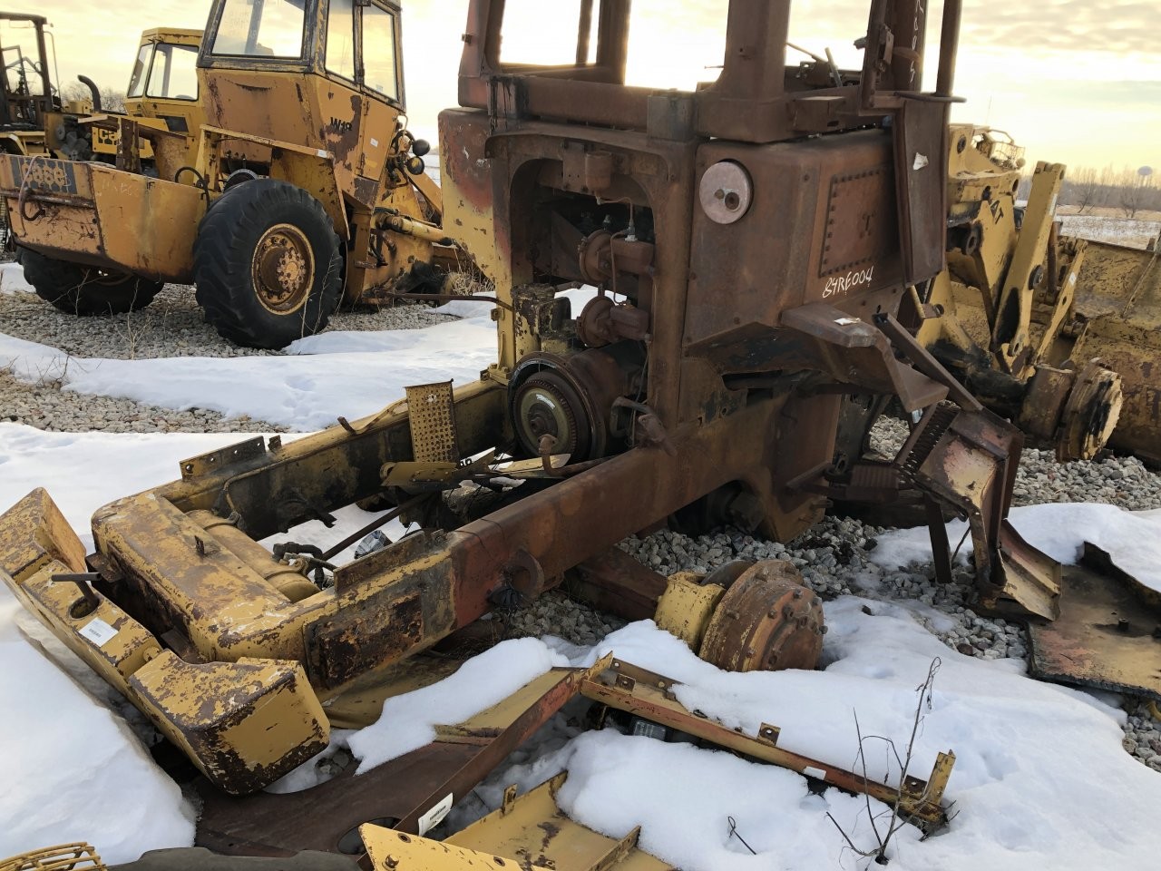 1V-5783 | CAT 930 Frame for Sale