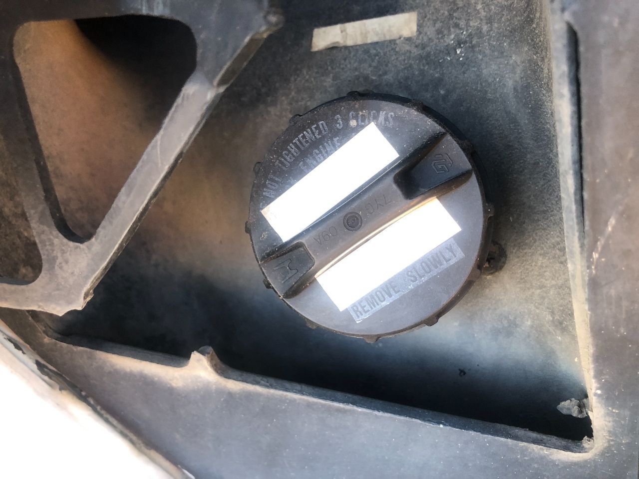 6708527 | Bobcat 873 Fuel Tank for Sale