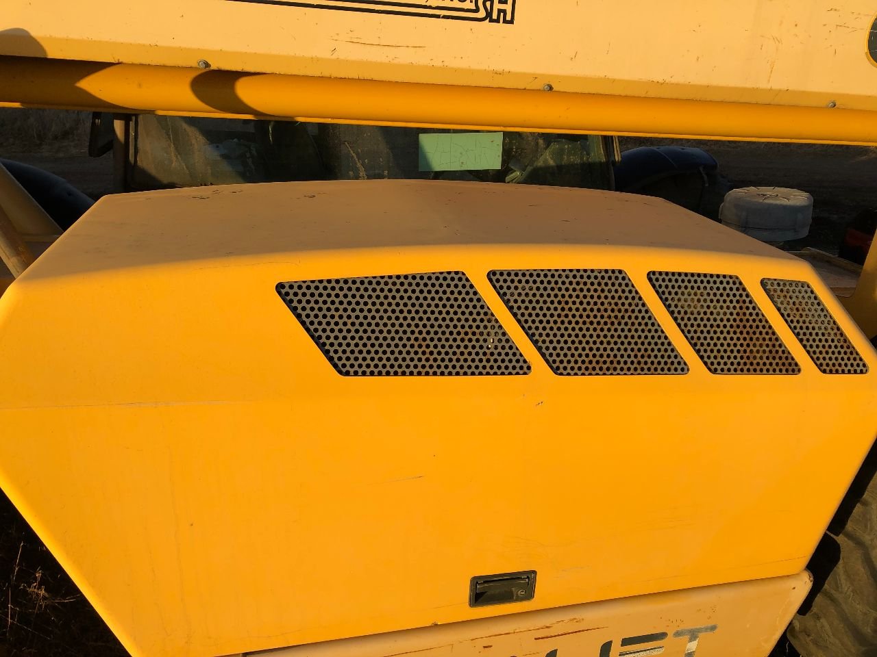 101488 | Gehl DL10H55 Hood for Sale