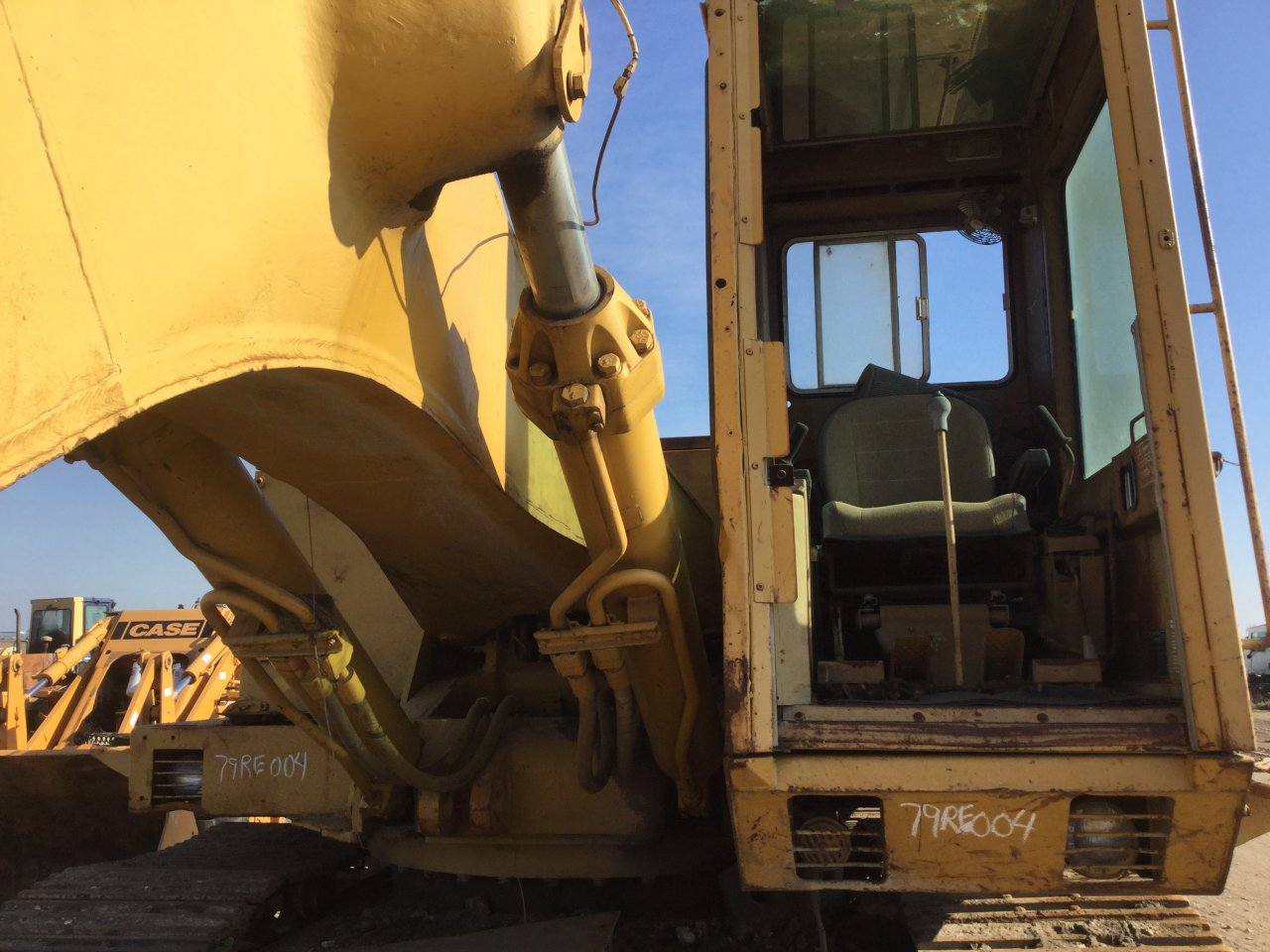 8J-4589 | CAT 235 Hydraulic Cylinder for Sale