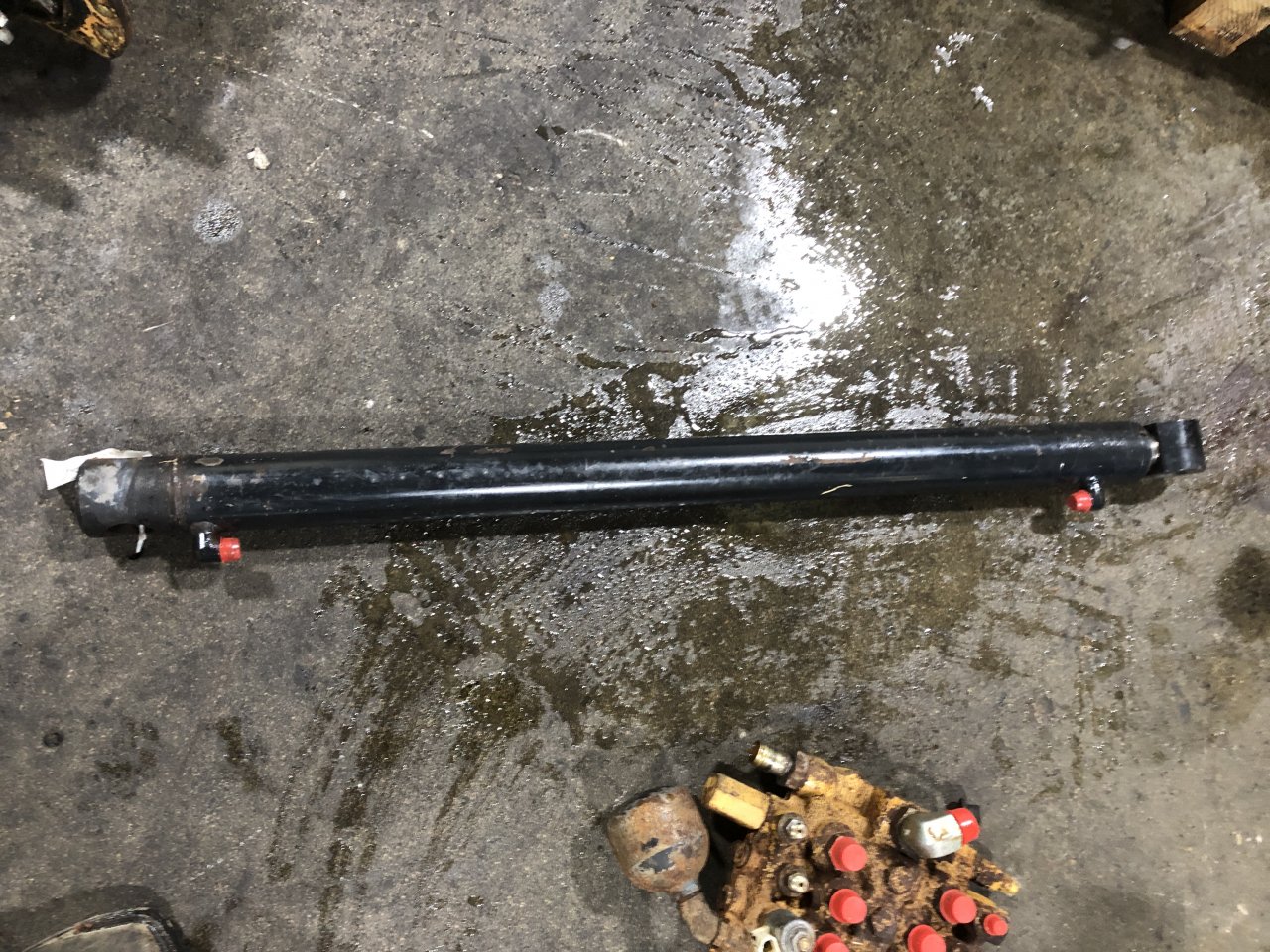 297-8699 | CAT 252B Hydraulic Cylinder for Sale