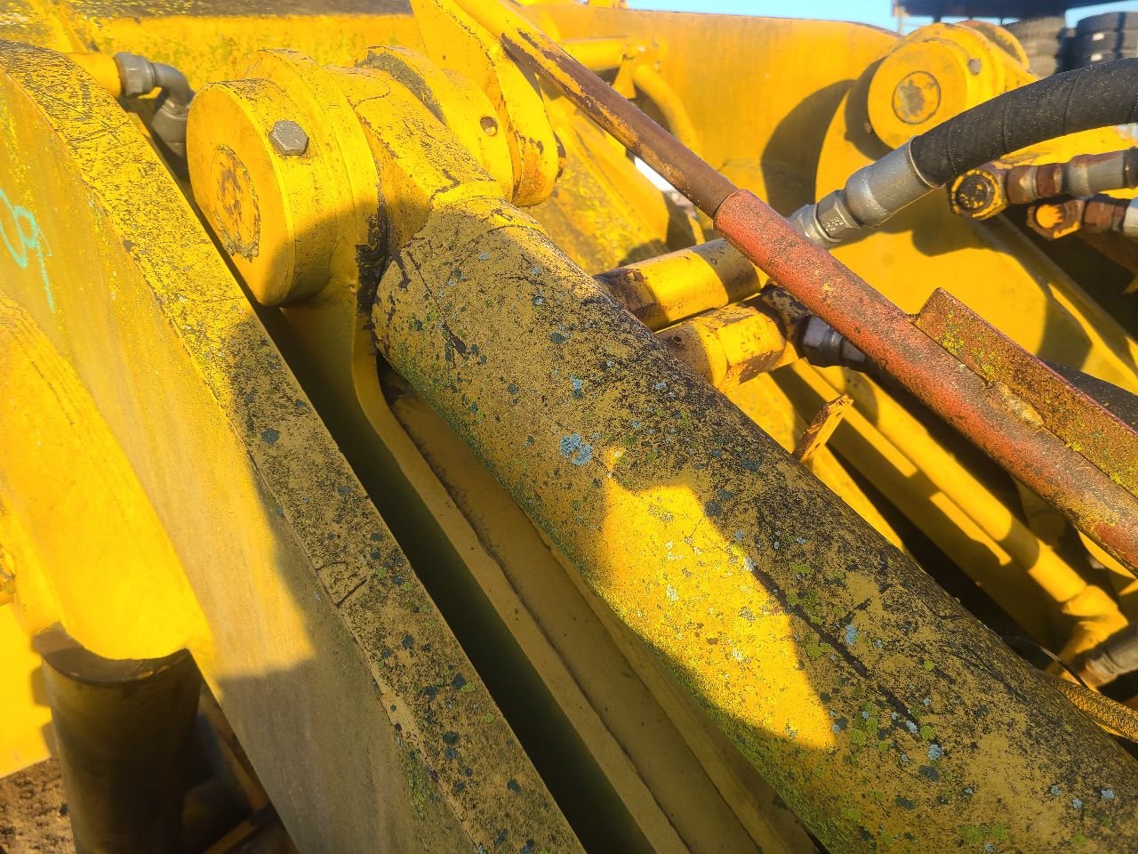 2095312 | Trojan 3000 Hydraulic Cylinder for Sale