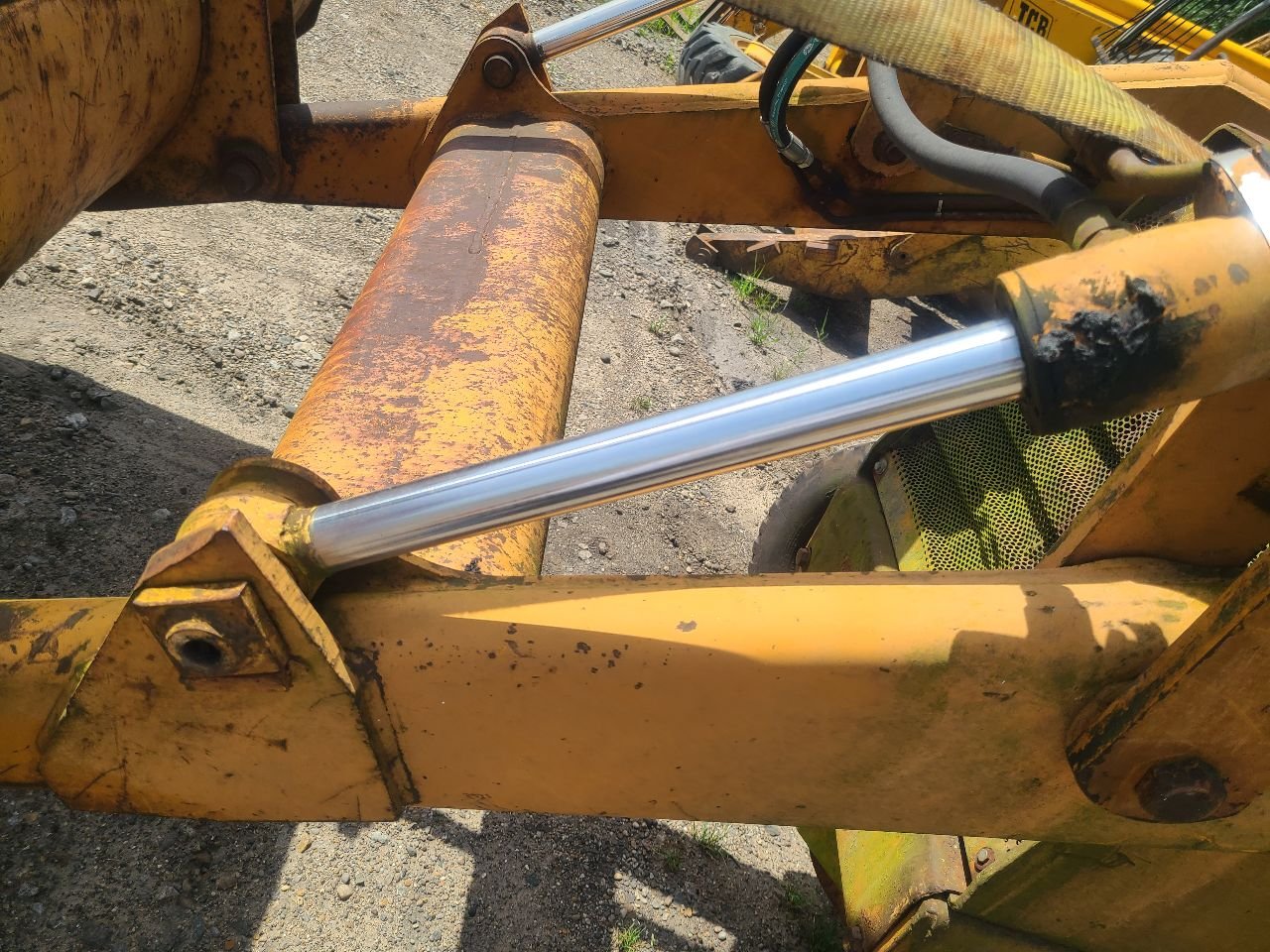 G101187 | Case 580C Hydraulic Cylinder for Sale